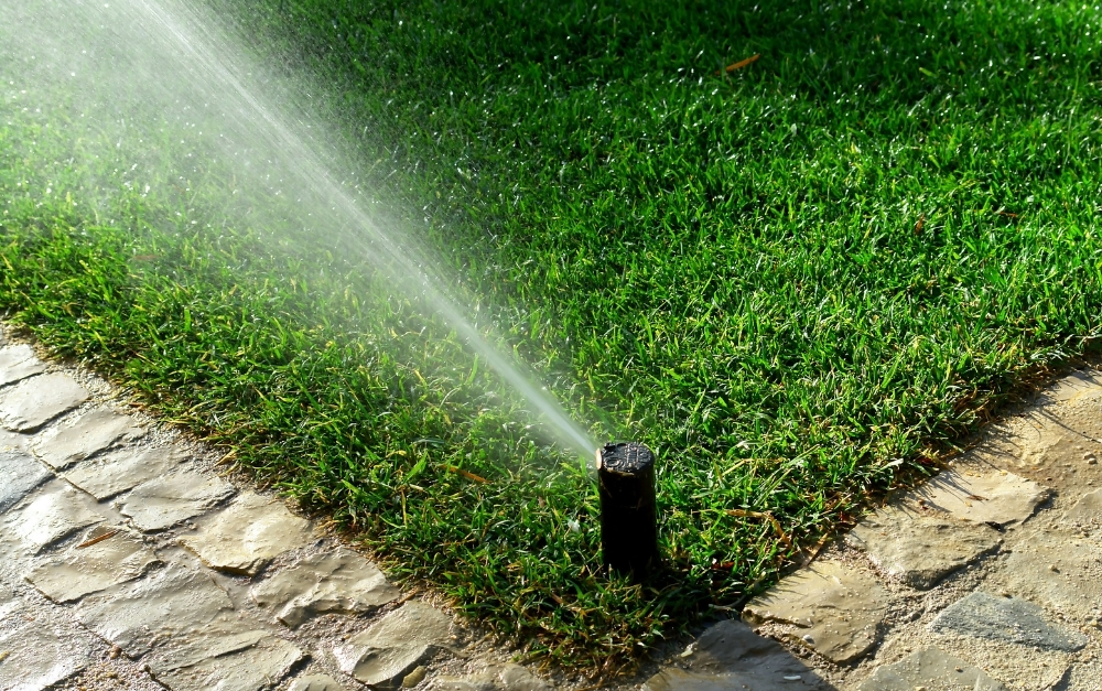 What Is A Smart Irrigation Controller And How Does It Work? - The Lingo ...